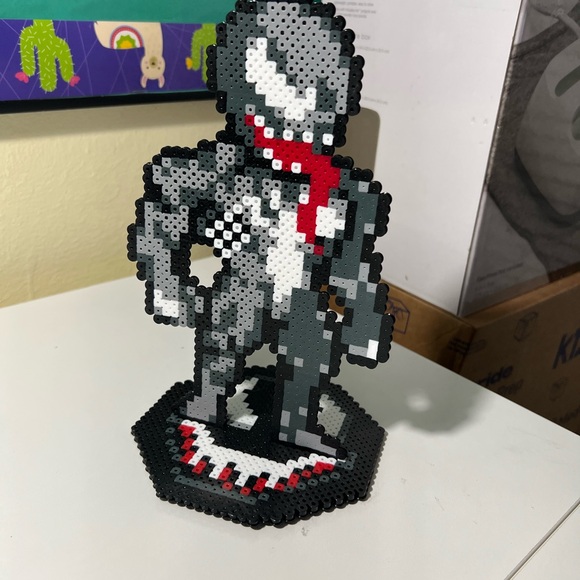 vivianacraftycteations.com | Wall Decor | Venom Perler Bead Figure With ...